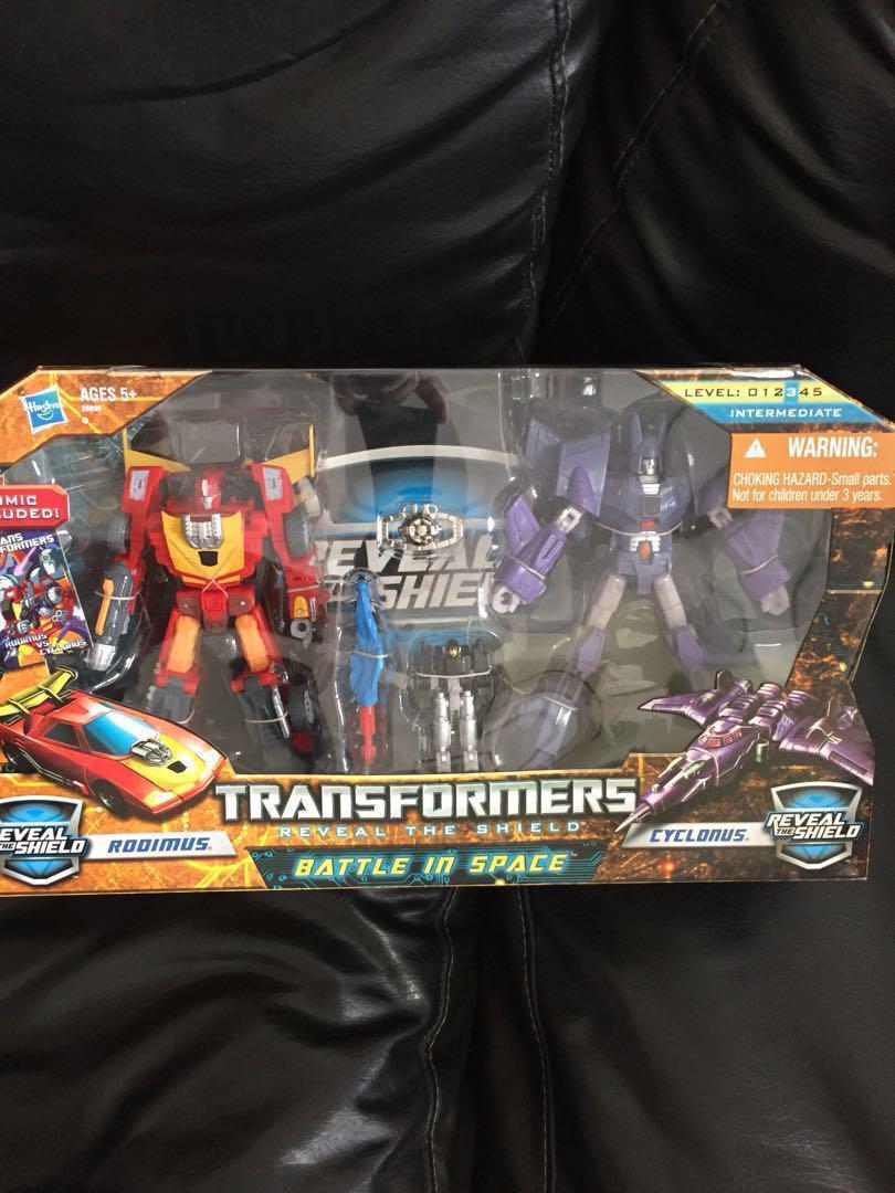 Transformers Battle in Space Cyclonus vs Rodimus Set, Toys & Games ...