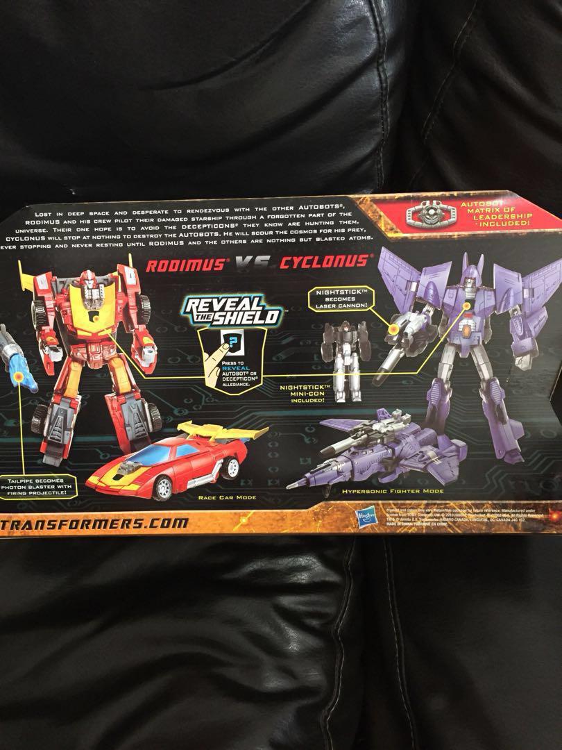 Transformers Battle in Space Cyclonus vs Rodimus Set, Toys & Games ...