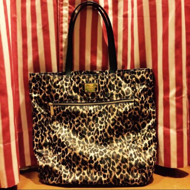Victoria's Secret Laptop/Tote Bag, Women's Fashion, Bags & Wallets ...