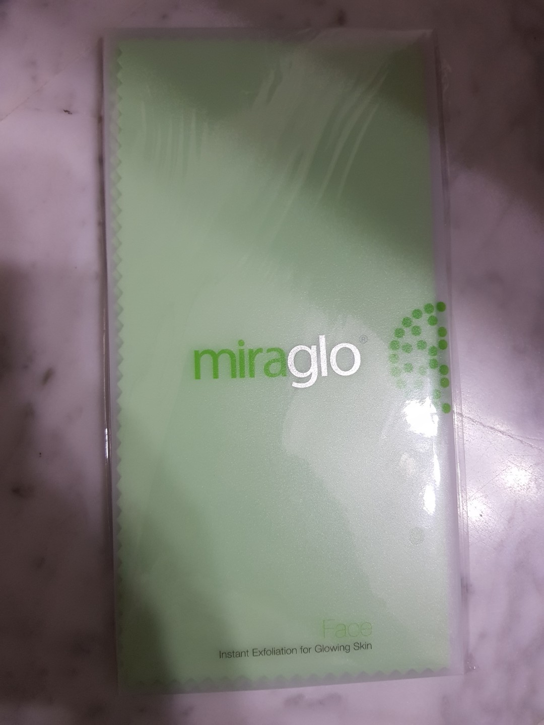 Miraglo face cloth, Health & Nutrition, Face Masks & Face Shields on ...