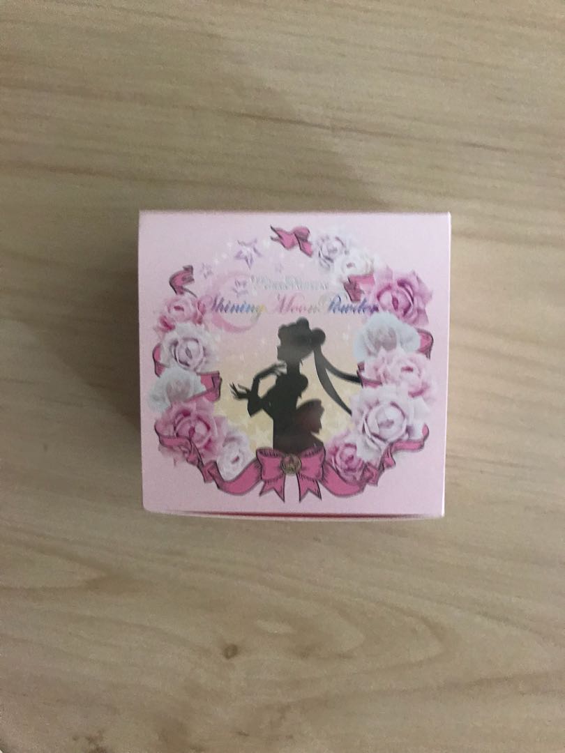 Sailor Moon Compact Powder Makeup, Hobbies & Toys, Toys & Games on ...