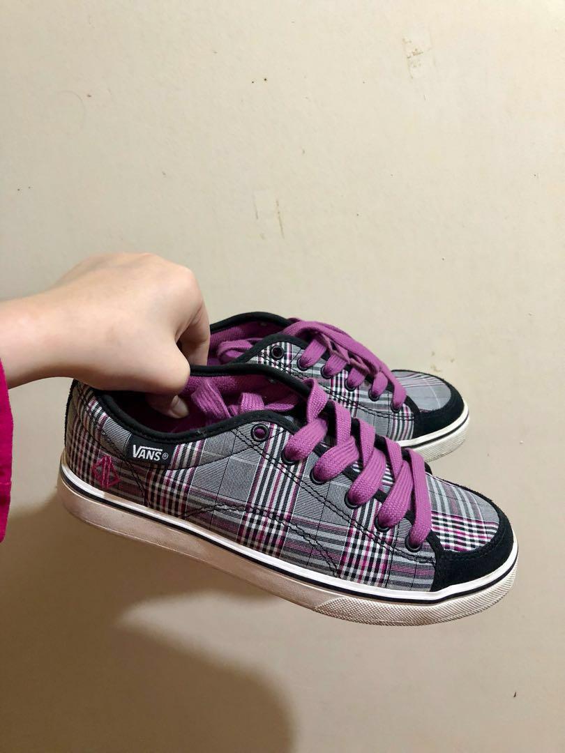 VANS purple (Pre-loved) - LOST TAG AT THE BACK on Carousell