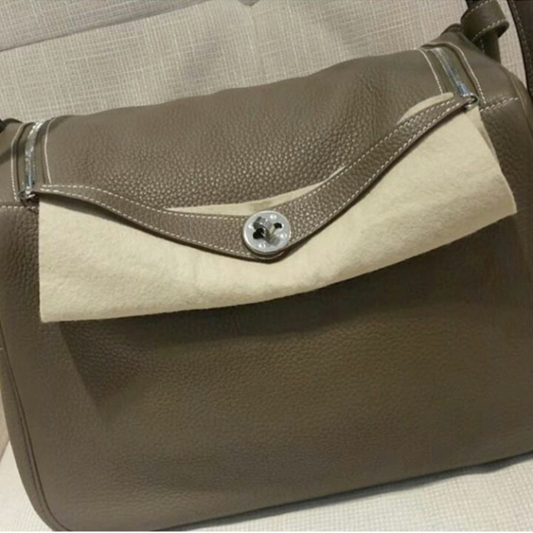 Hermes Lindy 30 Etoupe, Women's Fashion, Bags & Wallets, Cross-body ...
