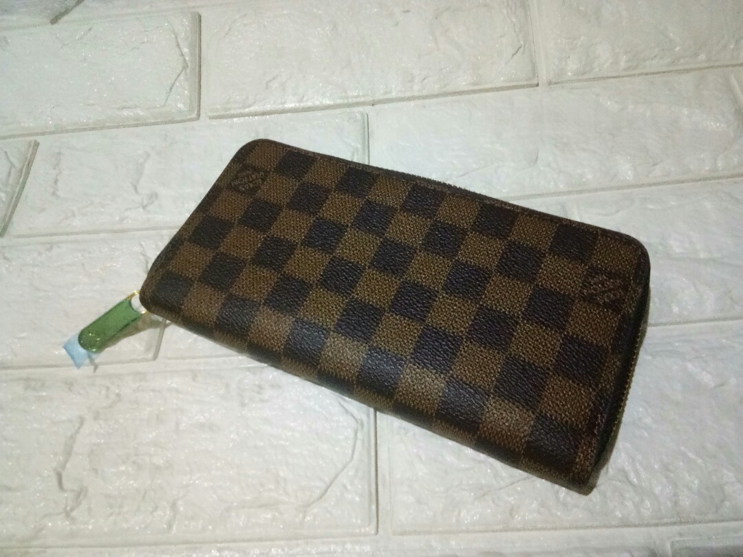 Replica LV Wallet, Women's Fashion, Bags & Wallets, Wallets & Card ...