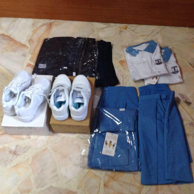 Xinmin Primary School Uniform, Everything Else on Carousell