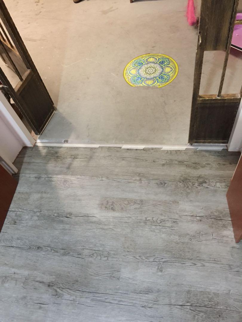 5mm vinyl flooring, Furniture & Home Living, Home Decor, Carpets, Mats & Flooring on Carousell