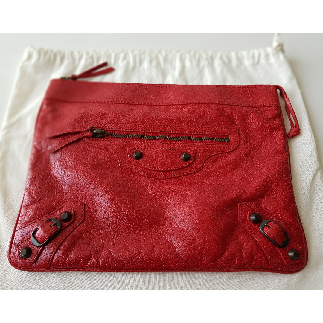 Balenciaga Arena Giant Pouch, Women's Fashion, Bags & Wallets, Purses ...