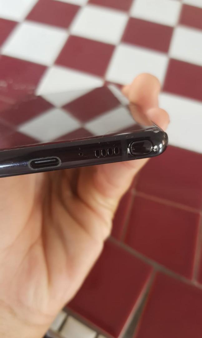 Note 8 64gb cracked screen and dead pixel, Mobile Phones & Gadgets ...