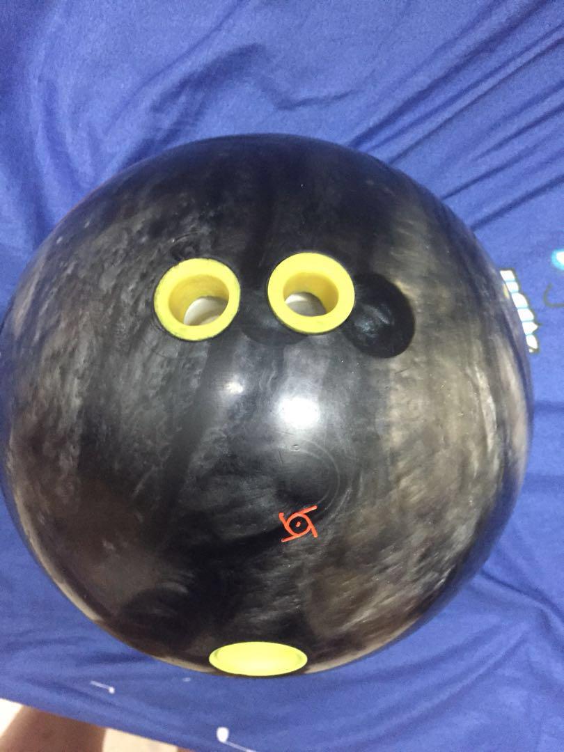 Storm ice Bowling ball 13 lbs, Sports Equipment, Sports & Games ...