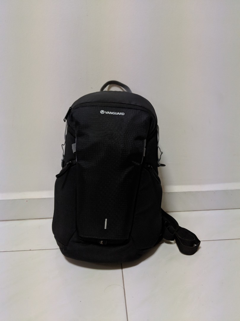 Vanguard Veo Discover 41, Photography, Photography Accessories, Camera Bags & Carriers on Carousell