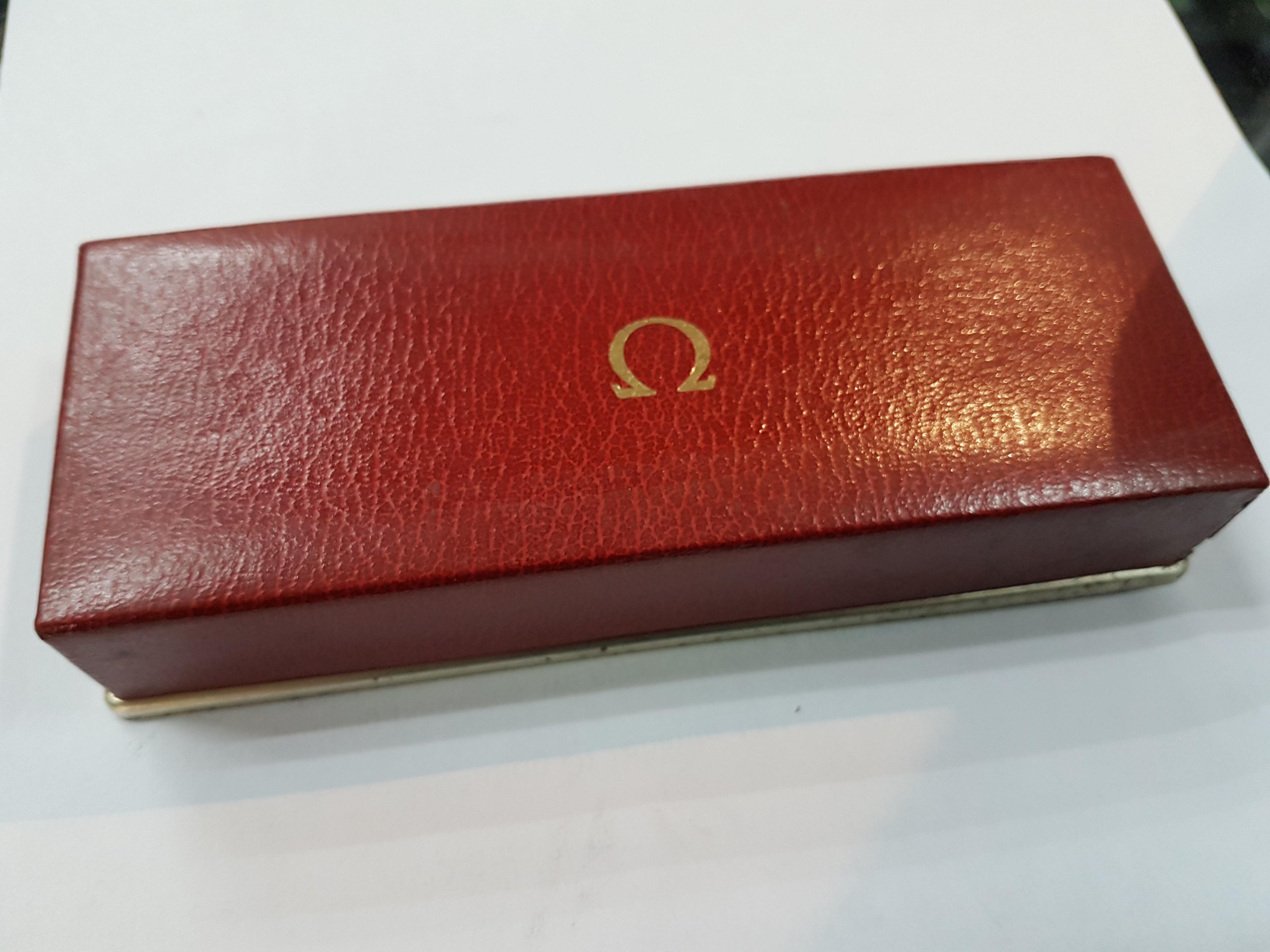 Vintage Omega Watch box, Women's Fashion, Watches & Accessories ...