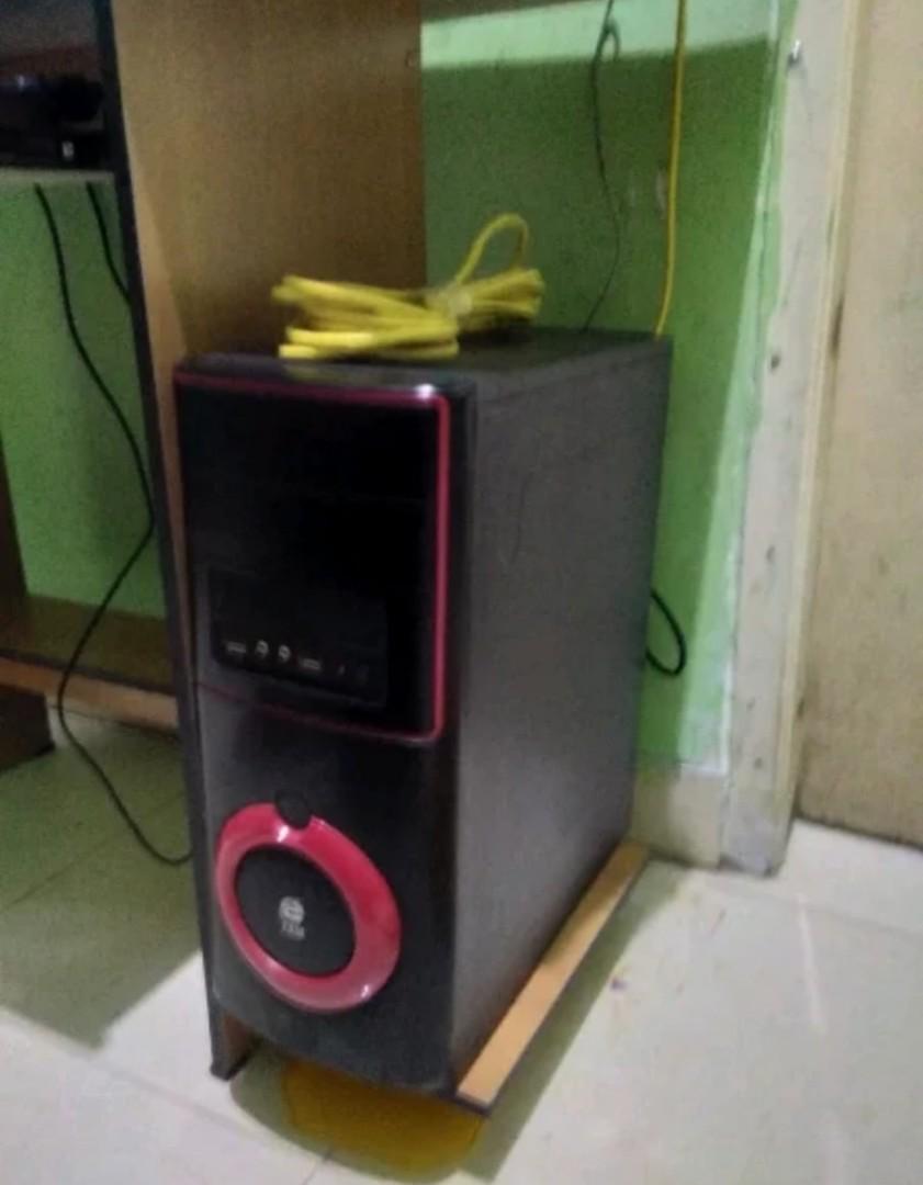 Komputer Satu Set Dengan Meja Pekerjaan Part Time Komputer And Informasi Teknologi Di Carousell