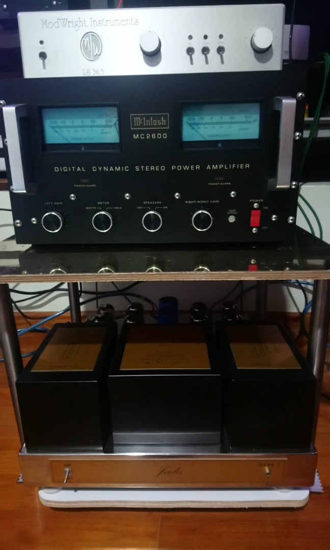 Mcintosh power amplifier mc2600, Audio, Other Audio Equipment on Carousell
