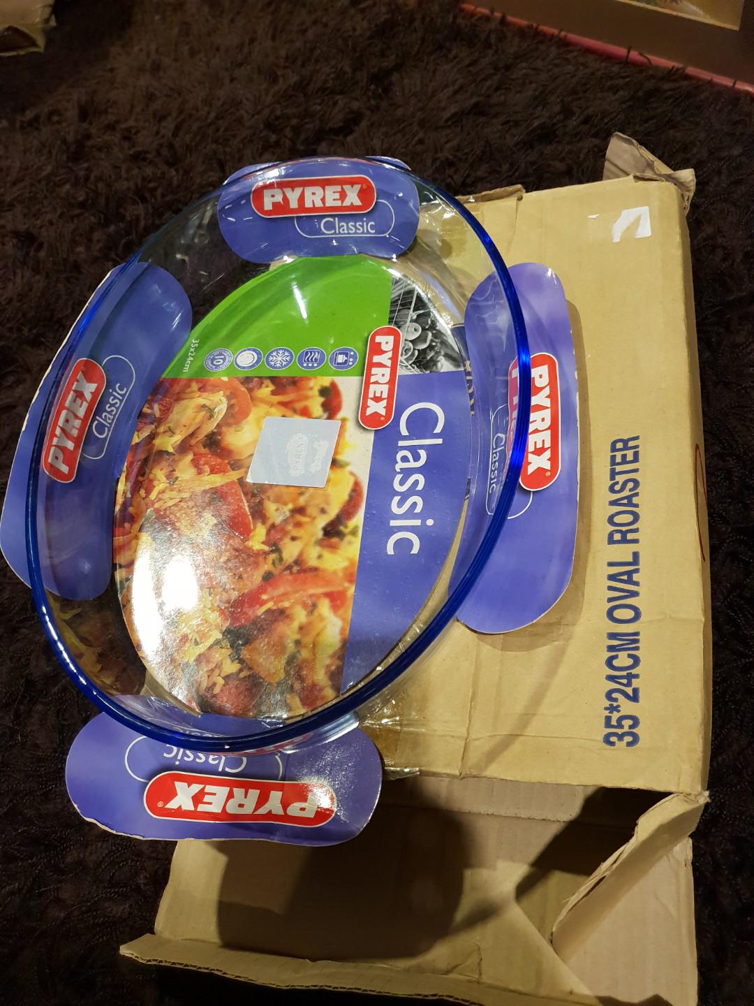Pyrex oval roaster 35 x 24 cm made in england, Furniture & Home Living ...