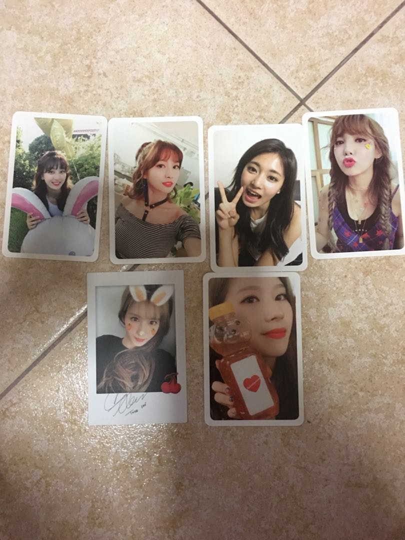 (Sale) Twice likey official pc and polaroid, Hobbies & Toys ...