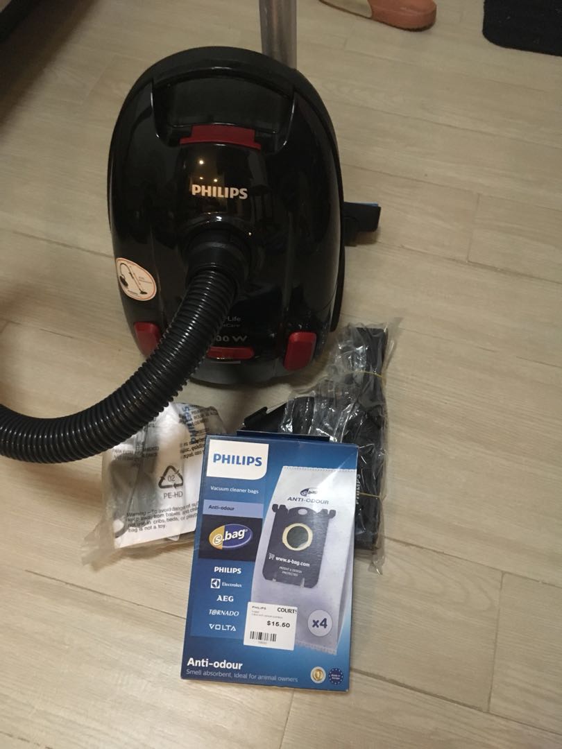 Philips Powerlife FC8454 2000W Vacuum Cleaner great condition, Home ...