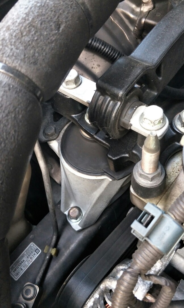 5 months old engine mounting for Honda Stream RN6-RN9, Car Accessories ...