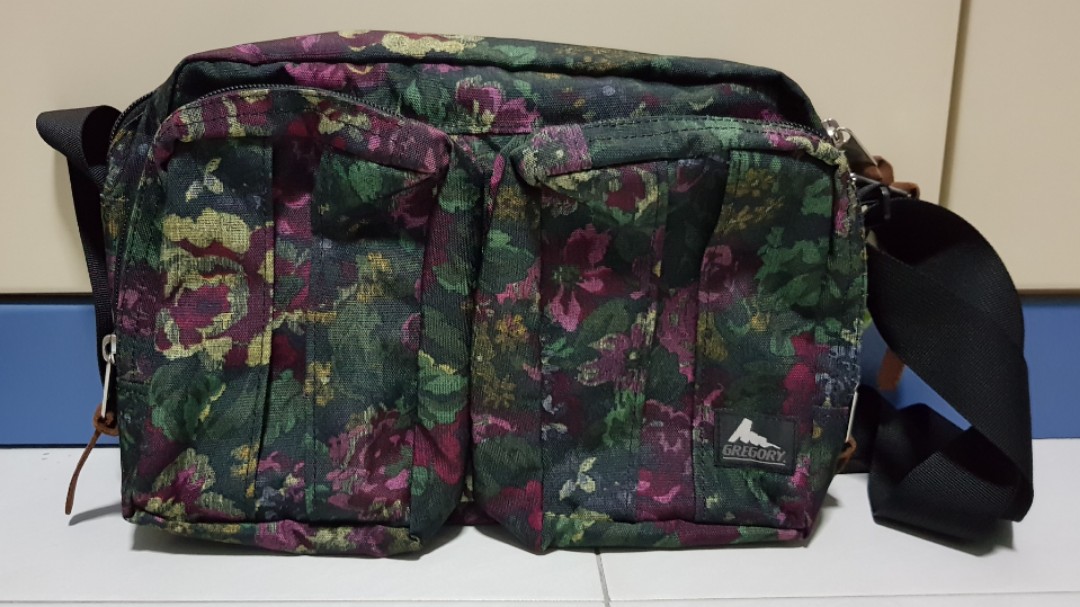 GREGORY TWIN POCKET SHOULDER BAG, Women's Fashion, Bags & Wallets, Tote ...