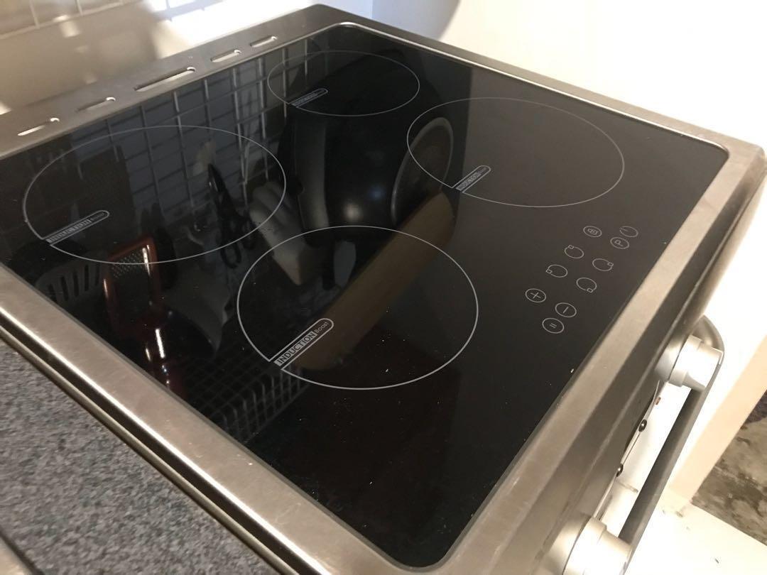Electrolux 4-zone Induction cooker with Electric Oven, TV & Home ...