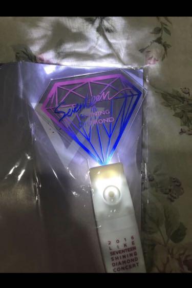 SEVENTEEN Lightstick Shining Diamond Ver.1, Hobbies & Toys ...
