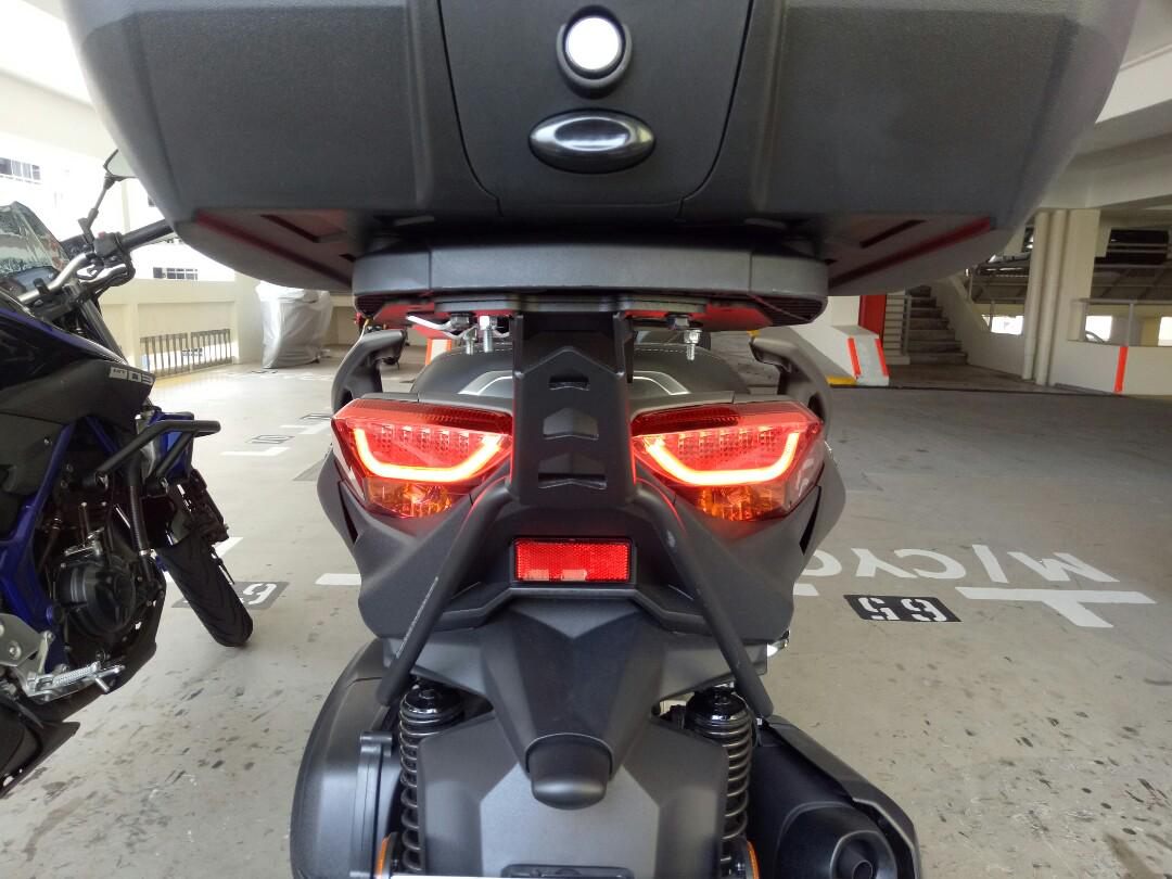 Yamaha XMAX top box rack (givi/rack), Motorcycles, Motorcycle ...