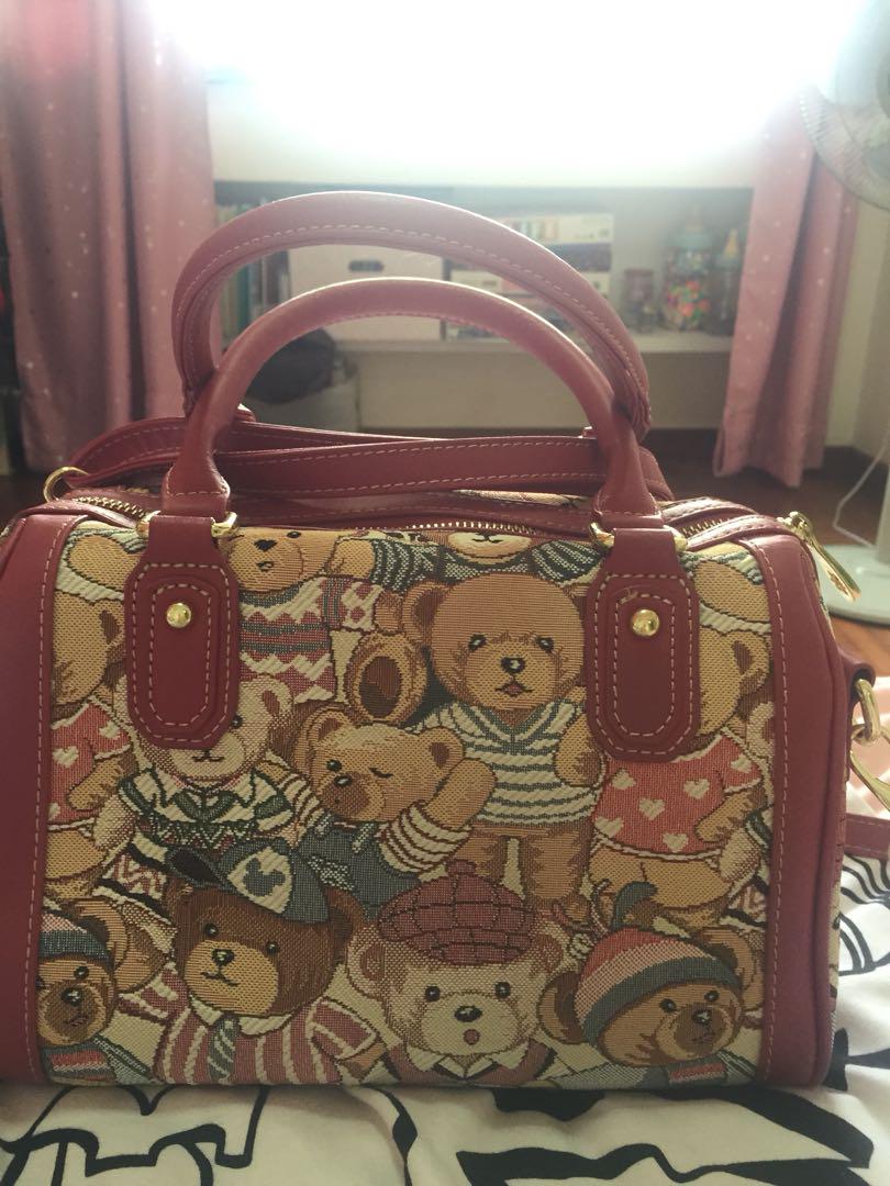 David Duke bag, Women's Fashion, Bags & Wallets, Cross-body Bags on ...