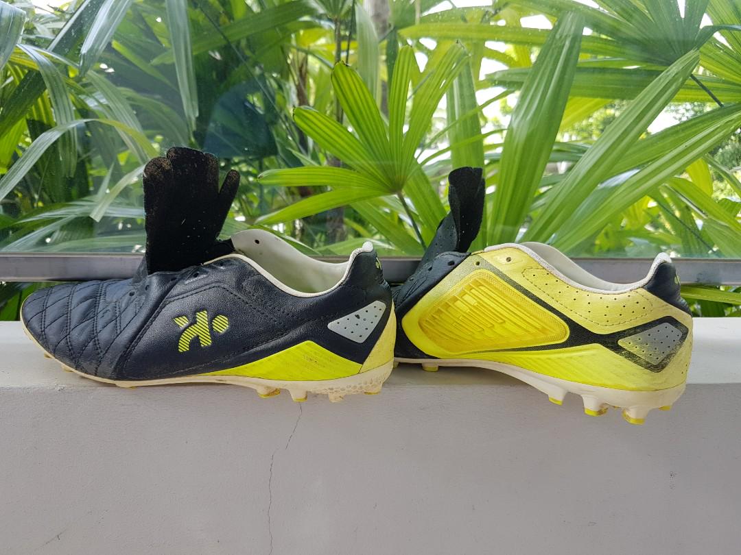 KIPSTA Soccer Boots, Sports Equipment, Sports & Games, Water Sports on ...