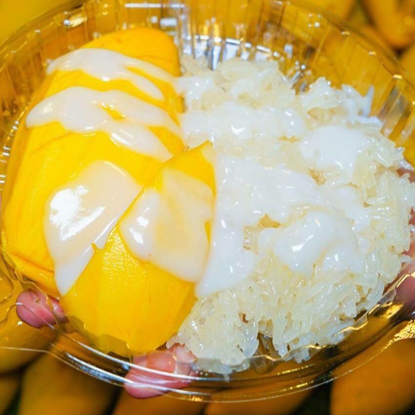 Mango sticky rice, Makanan & Minuman, Snek di Carousell