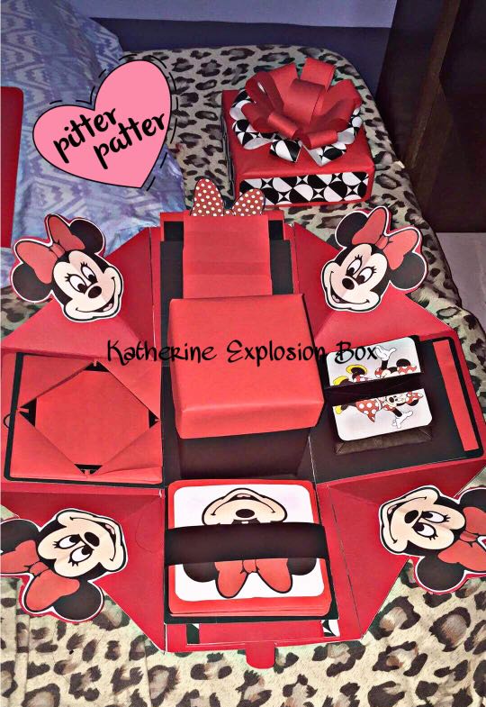 Minnie Mouse Explosion Box, Hobbies & Toys, Stationary & Craft ...
