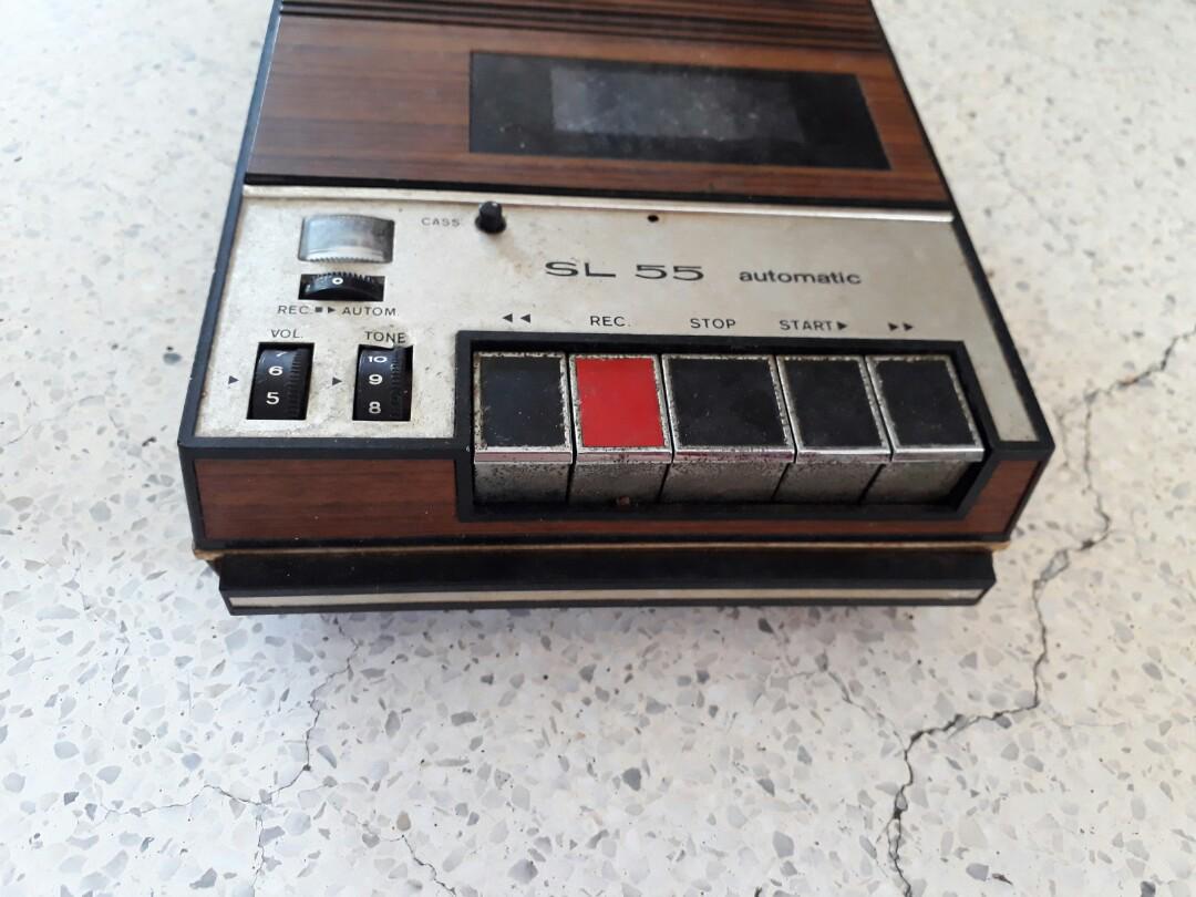 vintage 1960s Germany ITT Schaub-Lorenz SL55 Automatic portable faux ...