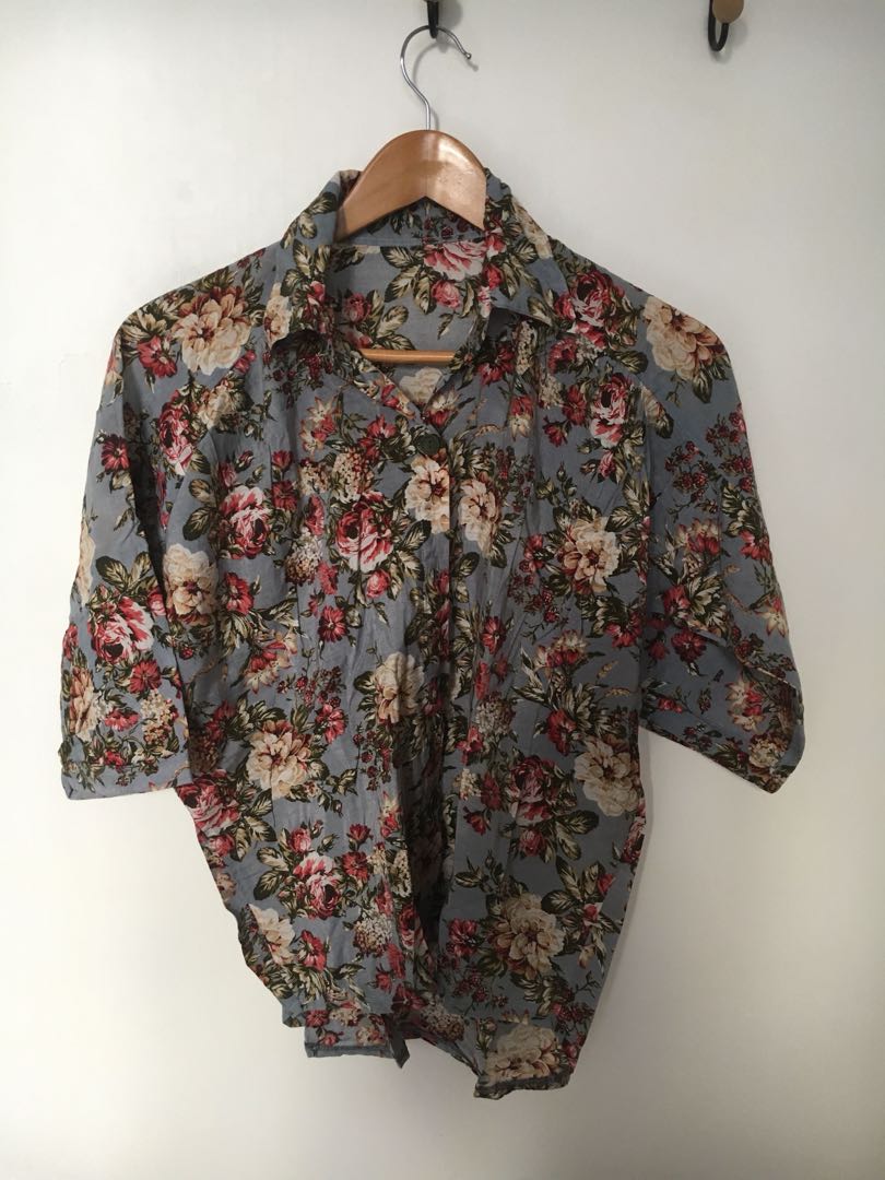 Vintage kemeja, Fesyen Wanita, Pakaian Wanita di Carousell
