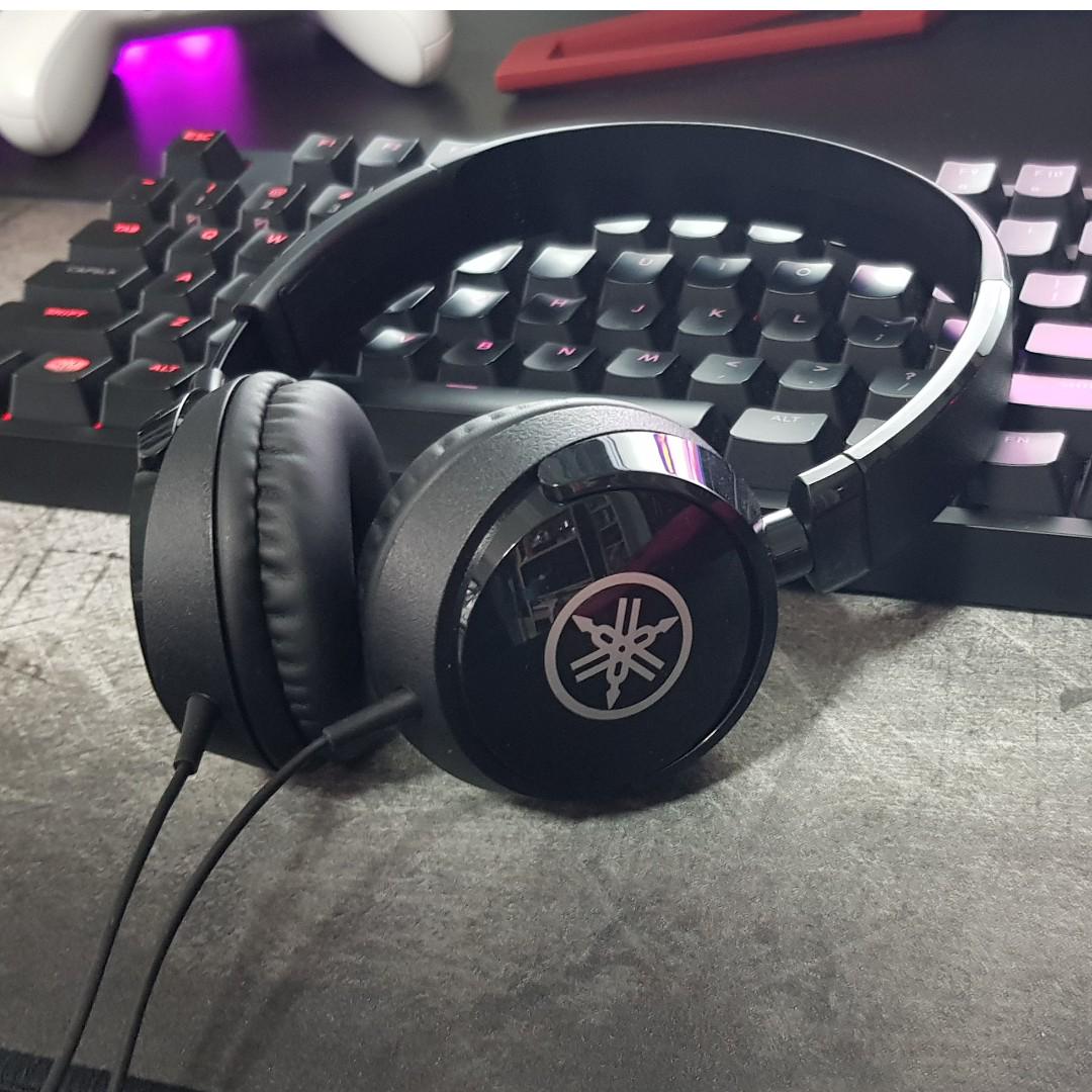 Yamaha HPH-50B Heaphone, Audio, Other Audio Equipment on Carousell