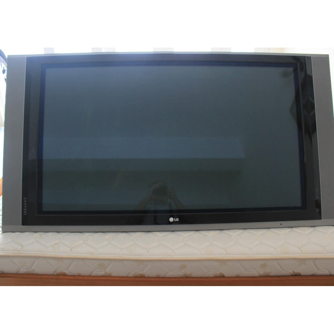 LG 50" Plasma, TV & Home Appliances, TV & Entertainment, TV on Carousell