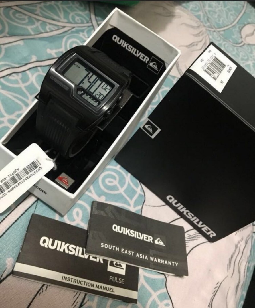 Quicksilver Pulse Watch, Men's Fashion, Watches & Accessories, Watches ...