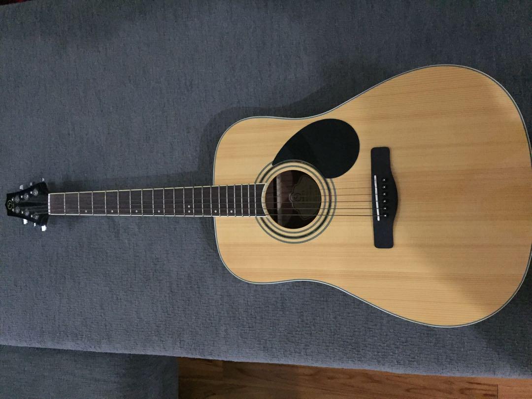 Samick DS-100 guitar, Hobbies & Toys, Music & Media, Musical Instruments on Carousell
