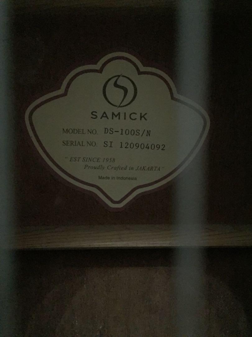 Samick DS-100 guitar, Hobbies & Toys, Music & Media, Musical Instruments on Carousell