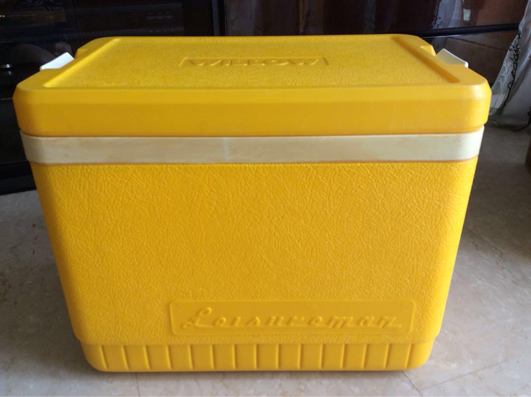 WILLOW Cooler Box / Ice Box, Everything Else on Carousell