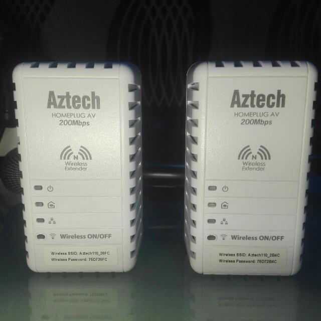 Aztech HomePlug AV 200Mbps Wifi Extender, Computers & Tech, Parts ...