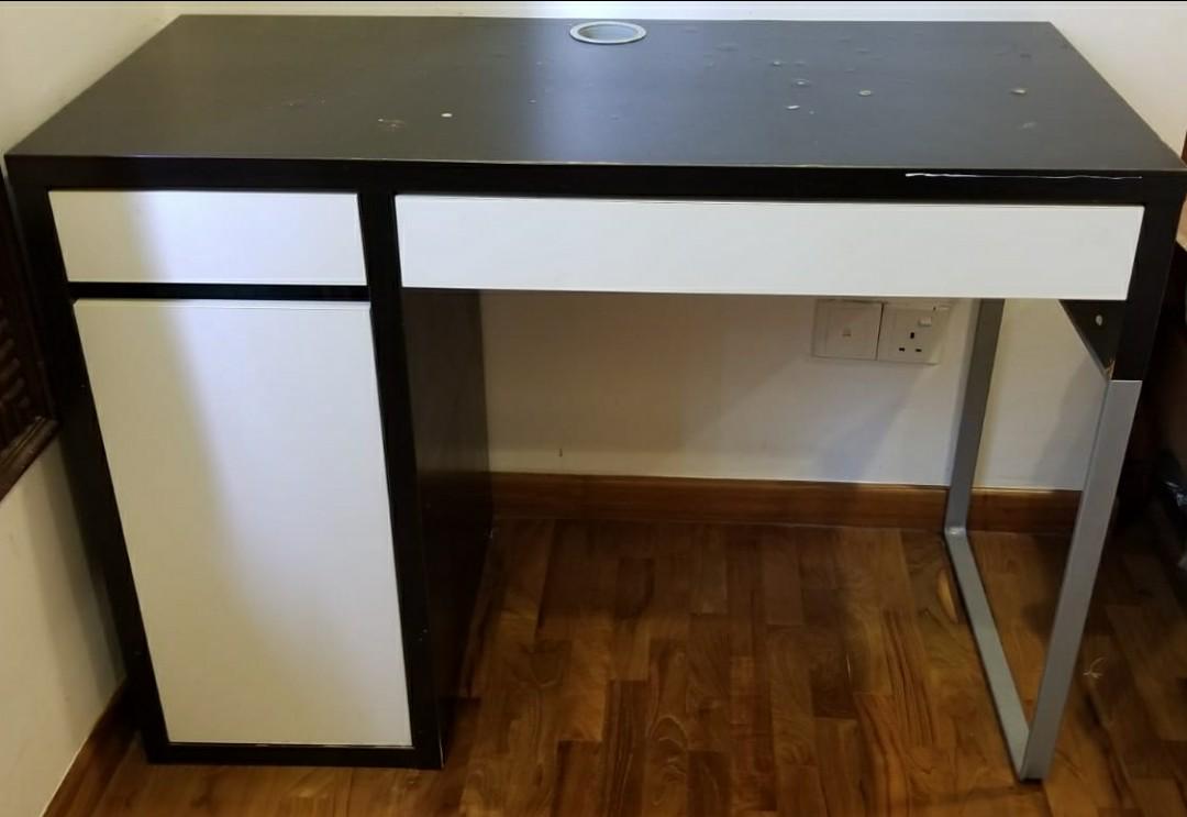 Bosch Washing Machine and Ikea Desk, TV & Home Appliances, Washing ...