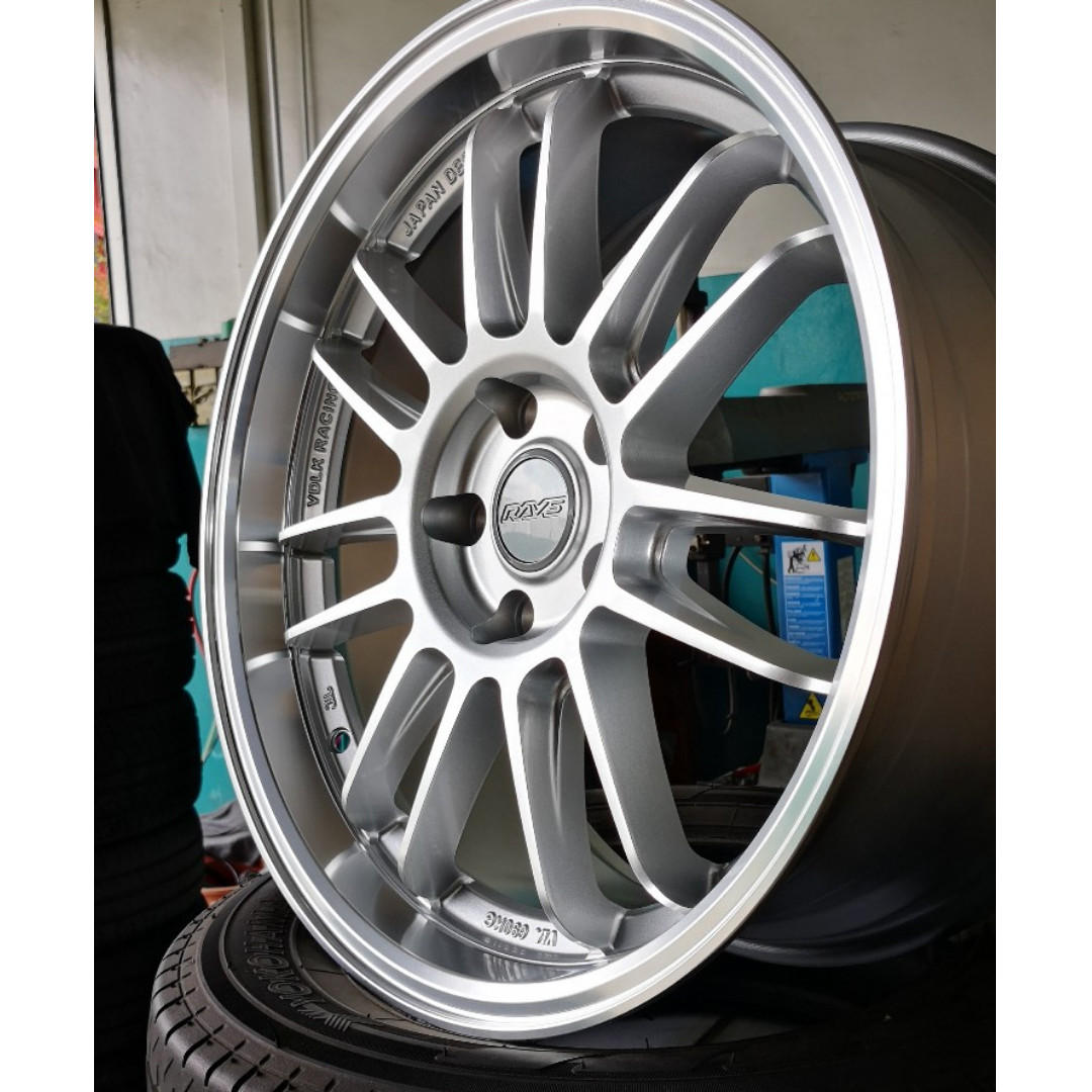 RE30 18" Silver w/ Full Polished Lip 5X114.3 (rep), Car Accessories ...