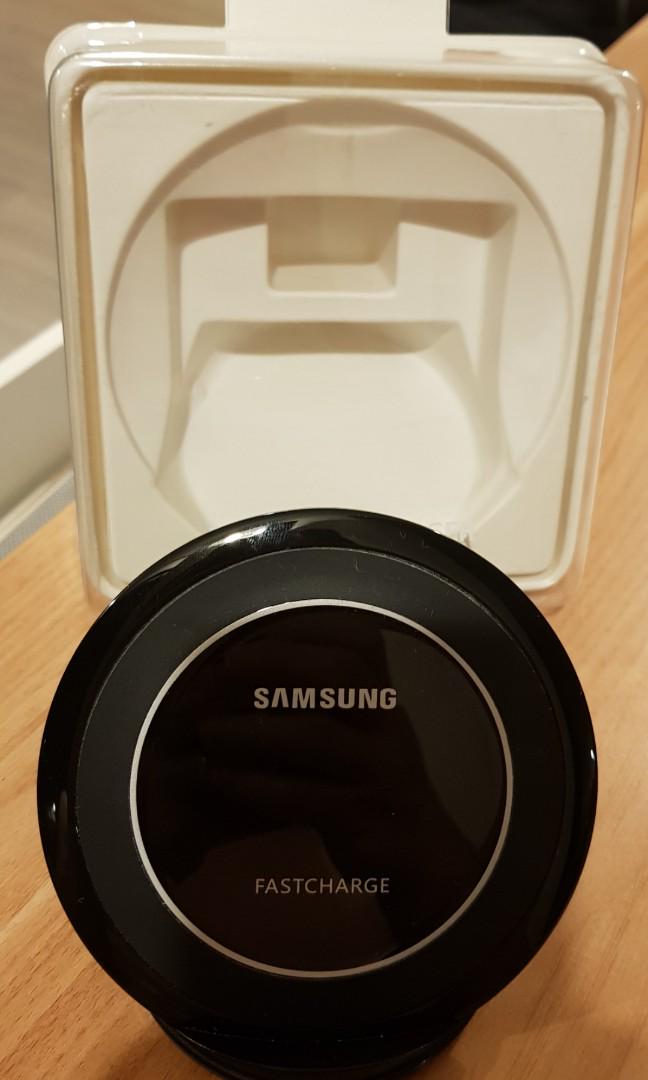 Samsung Original Wireless Charging Stand Mint Condition, Mobile Phones ...