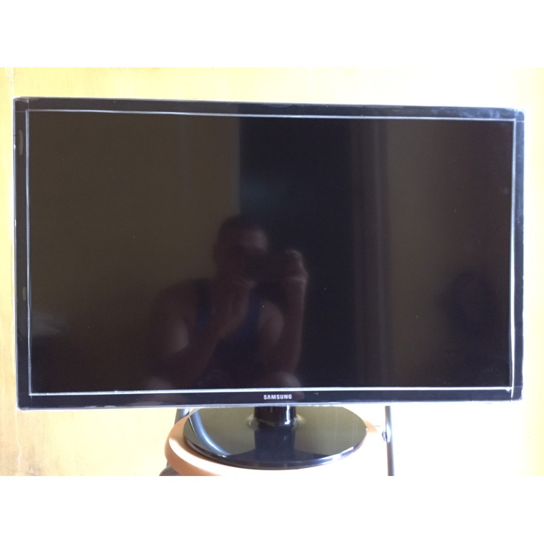 28" Samsung Basic LED TV :), TV & Home Appliances, TV & Entertainment ...