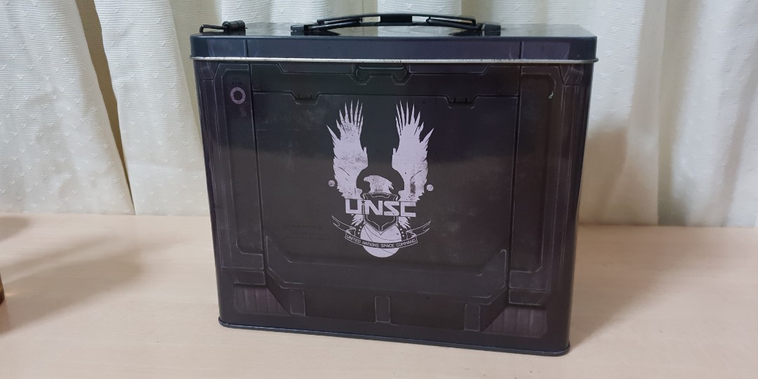 HALO Tin Can, Hobbies & Toys, Toys & Games on Carousell