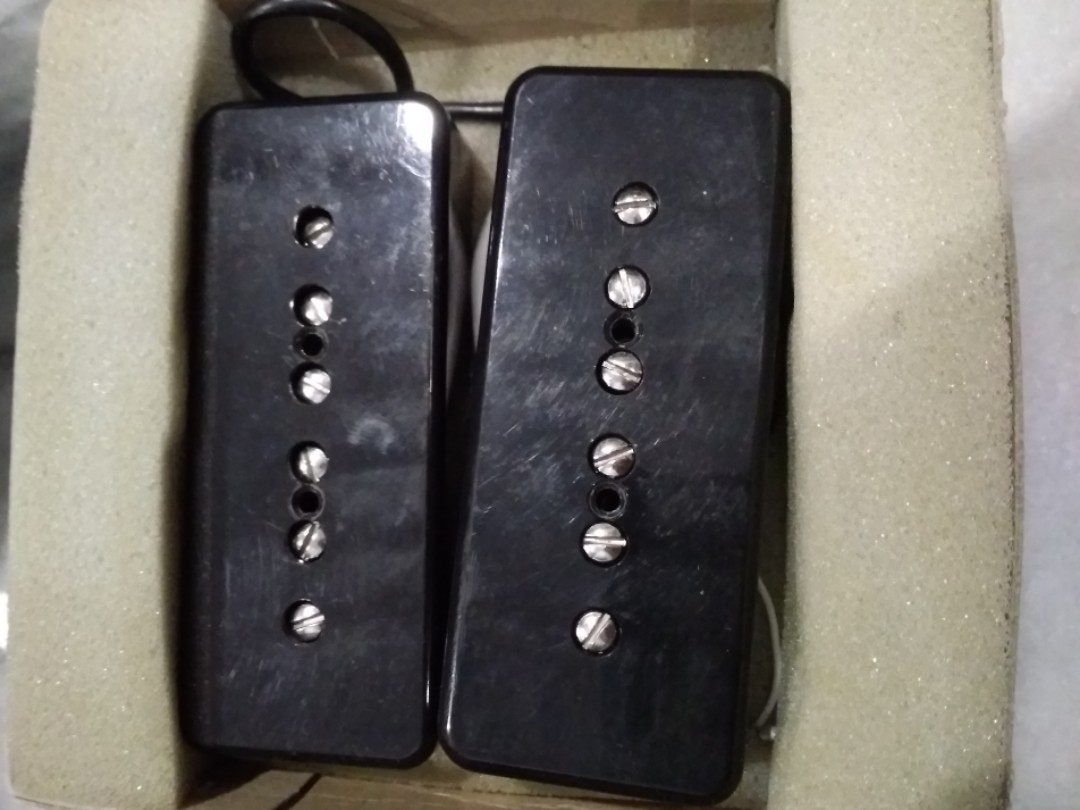 Fender Mustang MP-90 single-coil pickups, Hobbies & Toys, Music & Media ...