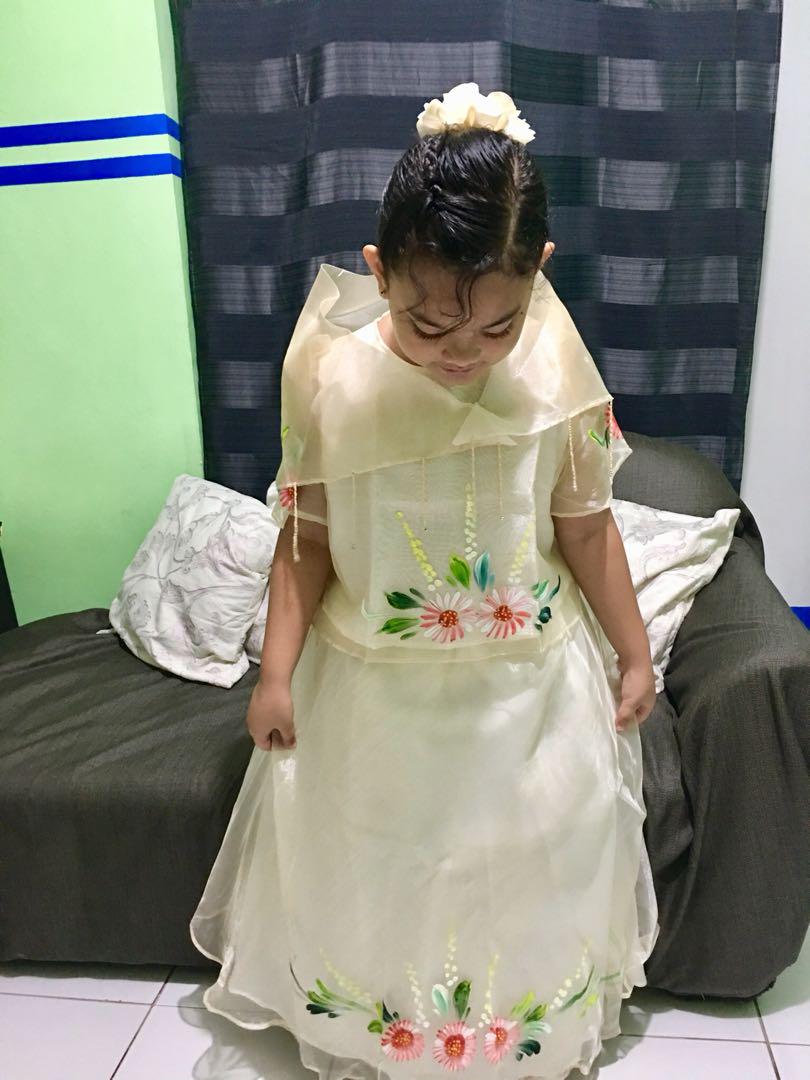 Preserving Filipino Culture By Making Filipiniana And Barong Tagalog In ...