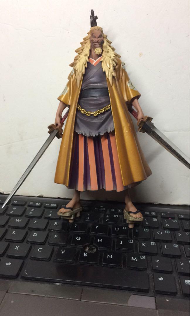 Roger 900 Rayleigh Roger 900 Rayleigh 2,100 Sanji - 850 One piece Gold ...