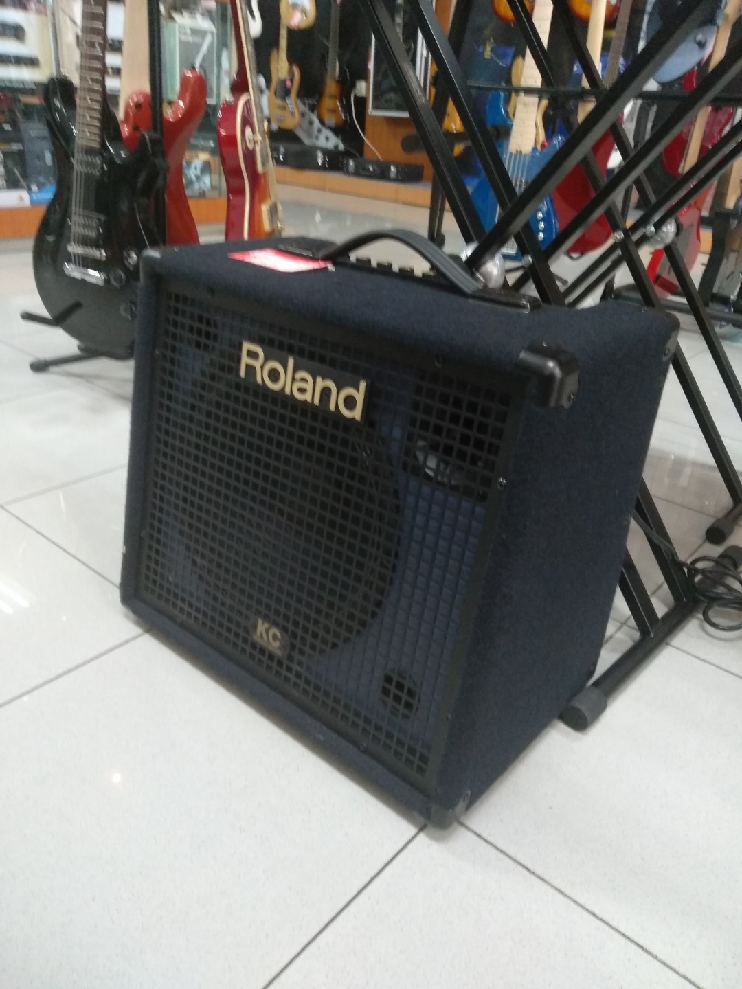 Roland Ampli Keyboard KC 150 Ini Bisa Dicicil Tanpa Jaminan, Musik ...