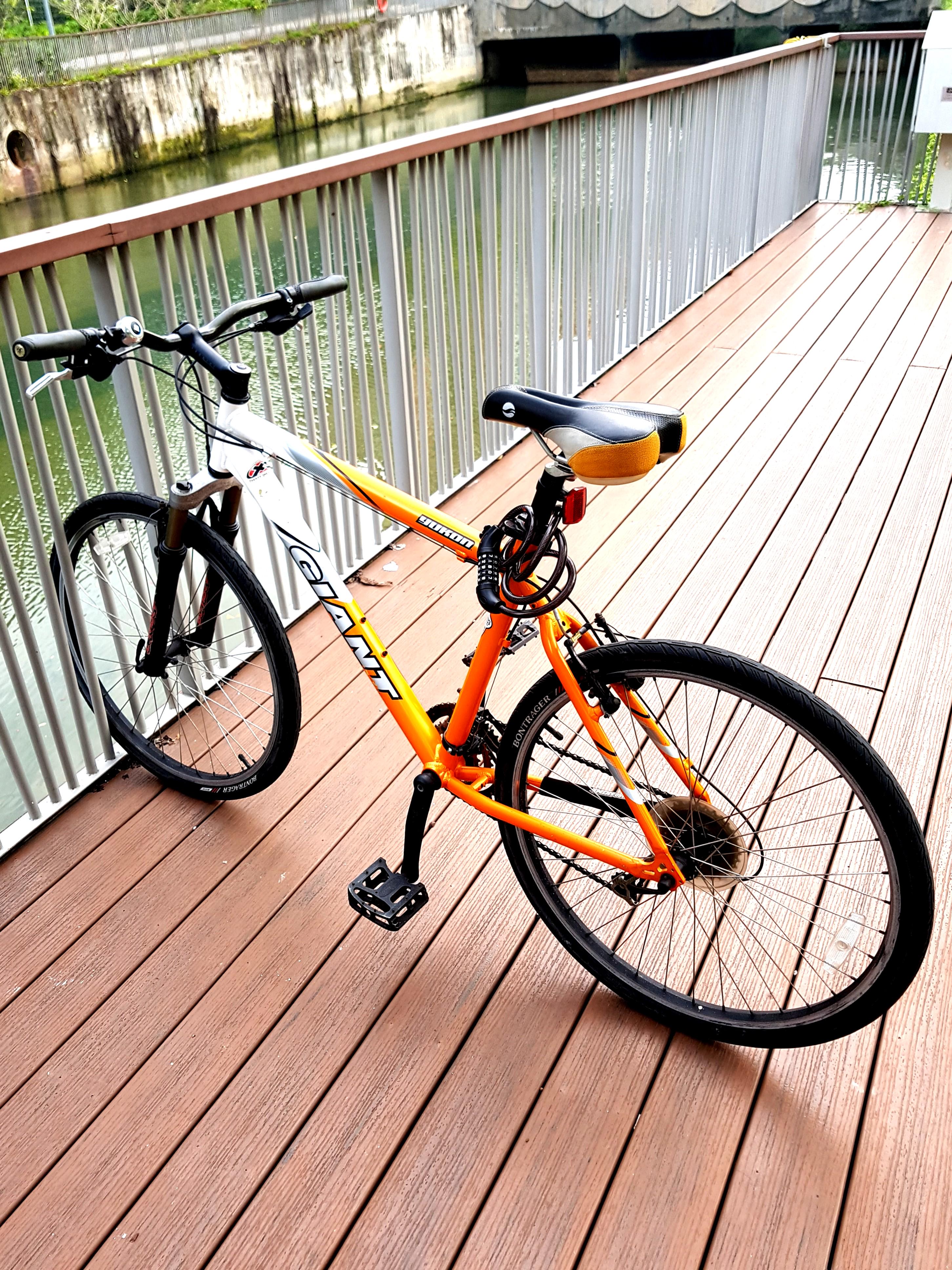 Giant Yukon Rugged mountain road bike, Sports Equipment, Bicycles ...