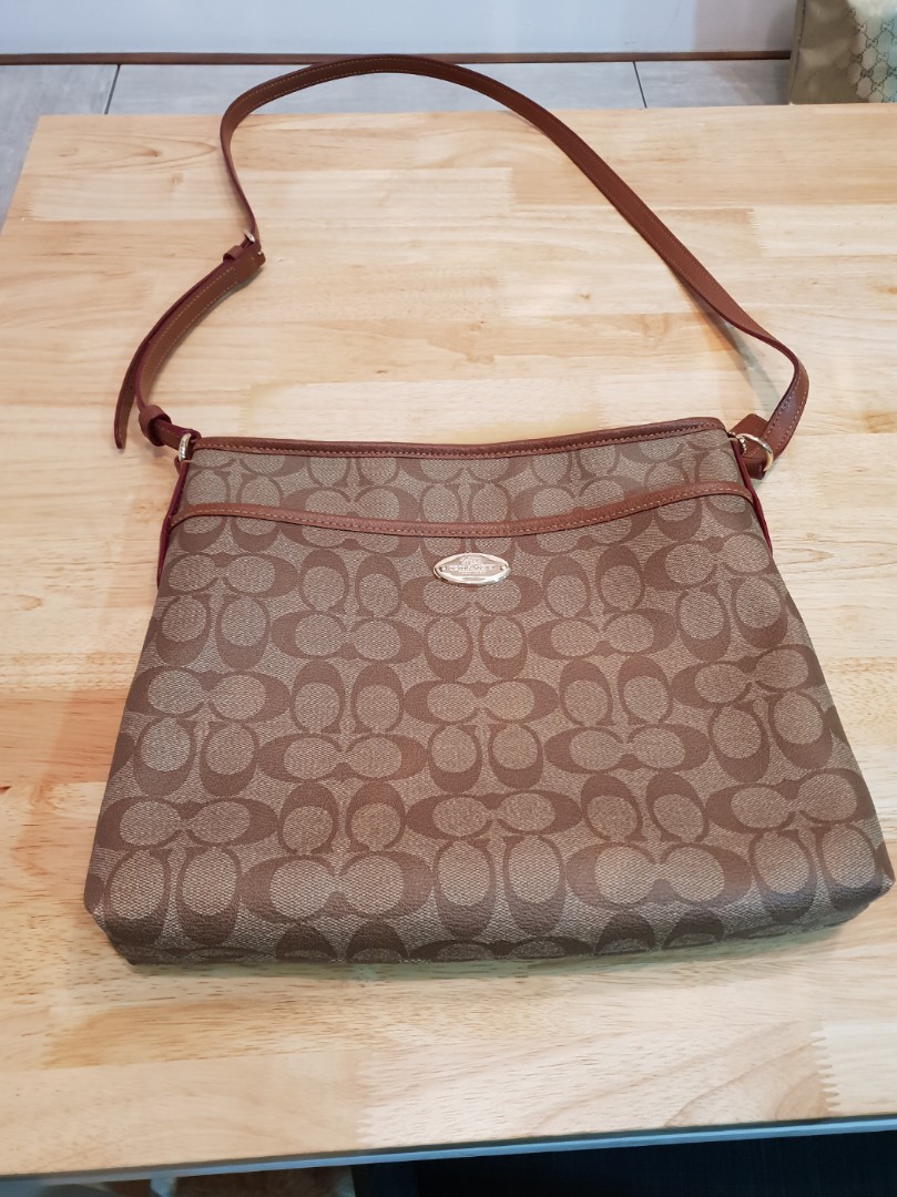 Coach Sling Bag, Women's Fashion, Bags & Wallets, Cross-body Bags on ...