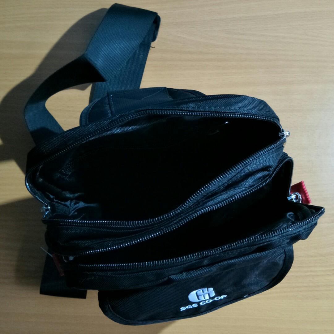 Dakar Planet Ocean Waterproof Bag, Men's Fashion, Bags, Sling Bags on Carousell